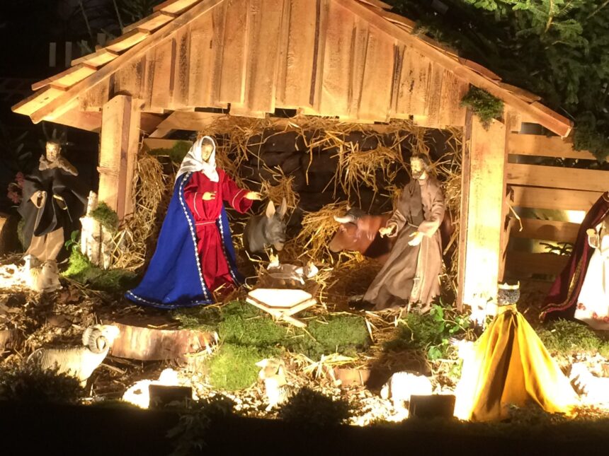 Kerststalbezoek in de Martinuskerk te Twello - De Sint Franciscusparochie